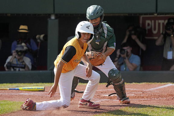 Lake Mary, Florida, comes back to beat Taiwan team and win Little ...